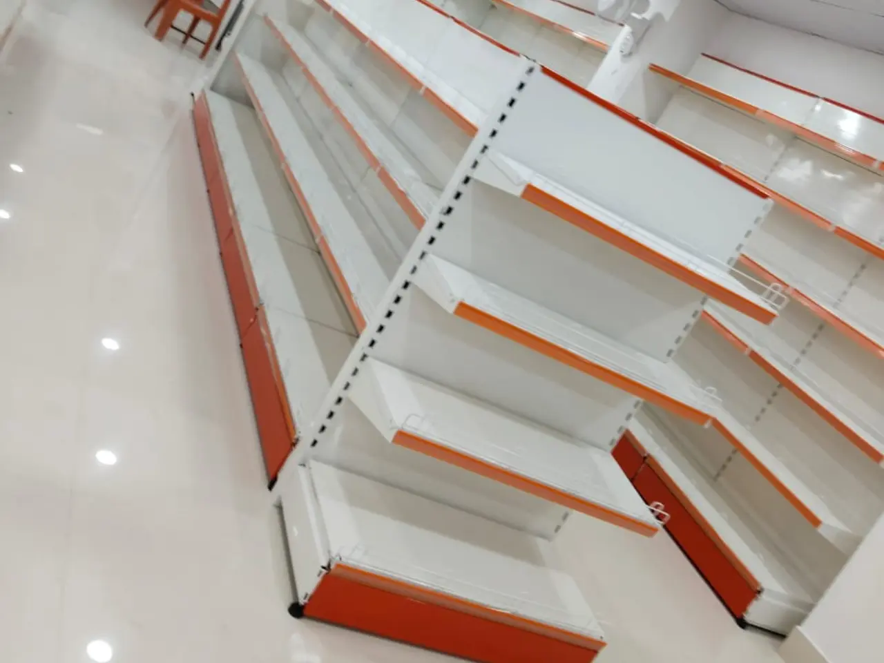 209858900_end cap display rack .webp