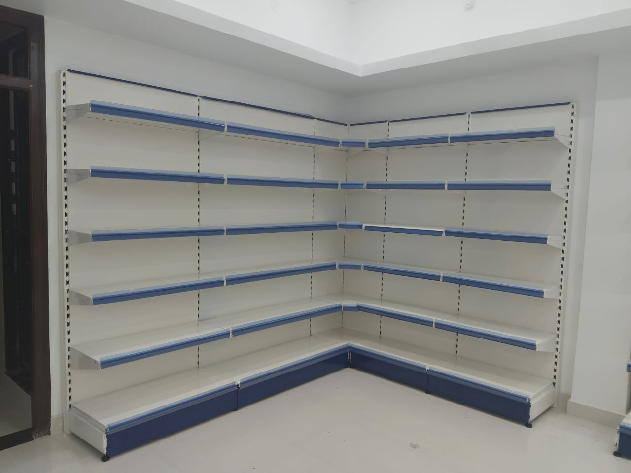 Grocery Display Racks Chhapra